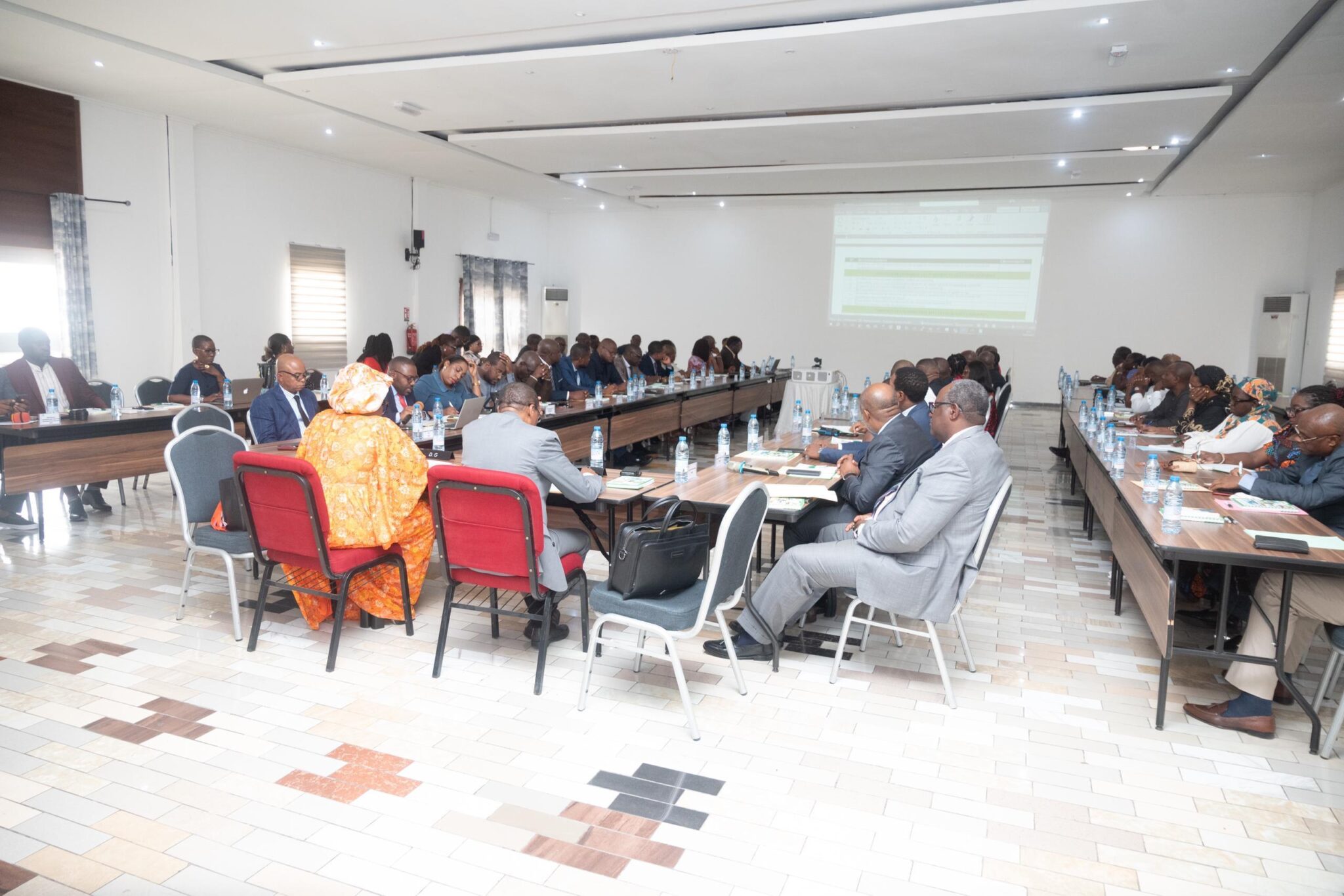 Accueil - Société Camerounaise des Dépôts Pétroliers (SCDP)